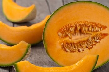 Come preparare il Meloncello, il liquore perfetto per le calde sere d ...